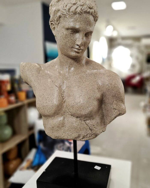 Bust Statue on Stand – Shira Living Design